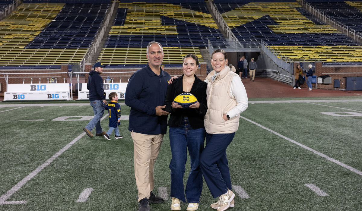 Big House Tour Photo Gallery - Alumni Association of the University of ...